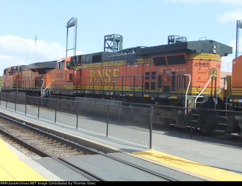 BNSF 4868